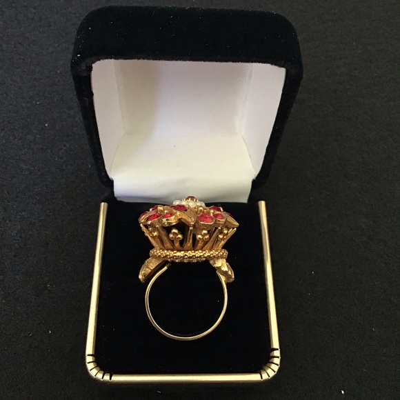 Jewelry | Vintage Florenza Ruby Red Rhinestone Crown Ring | Poshmark